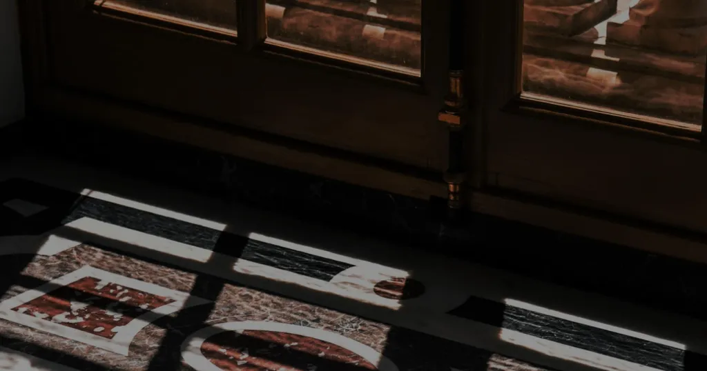 Real estate data: Shining a light on the corrupt -… - Transparency.org