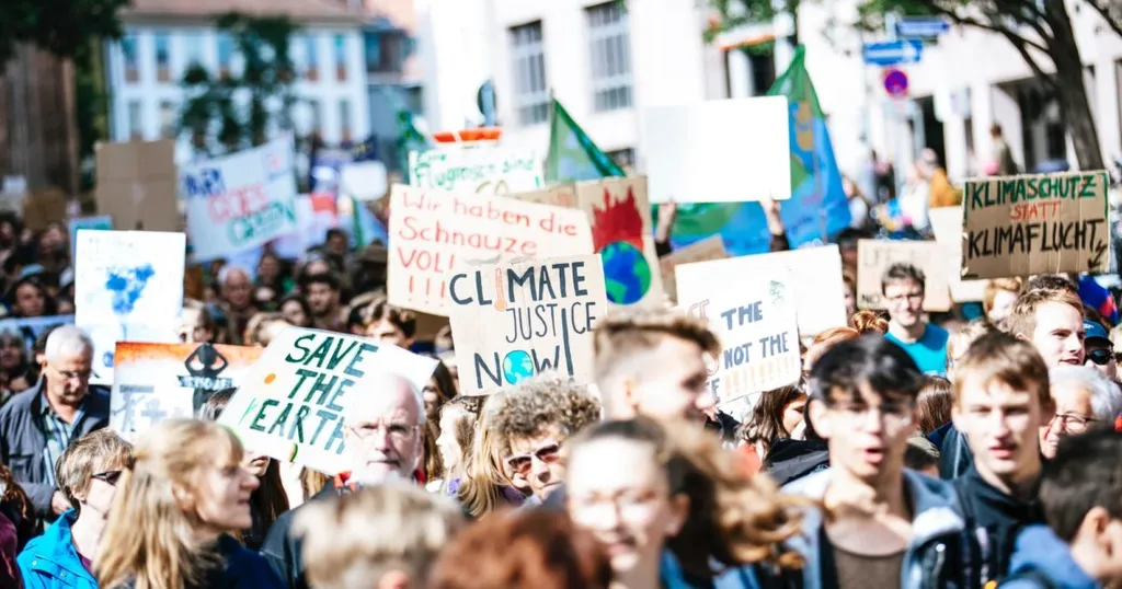 Climate crisis - Our priorities - Transparency.org